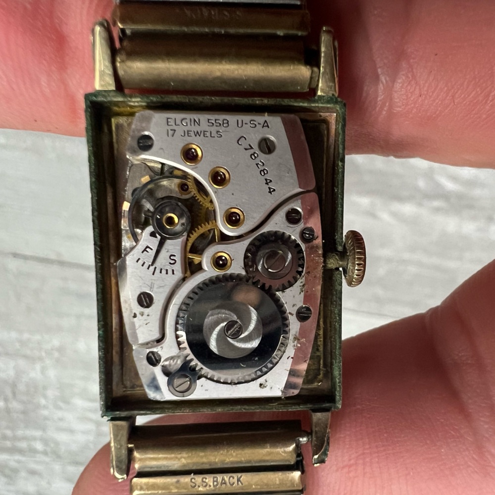 1946 Elgin De Luxe 558 17 Jewels 10k Gf Watch - Gem